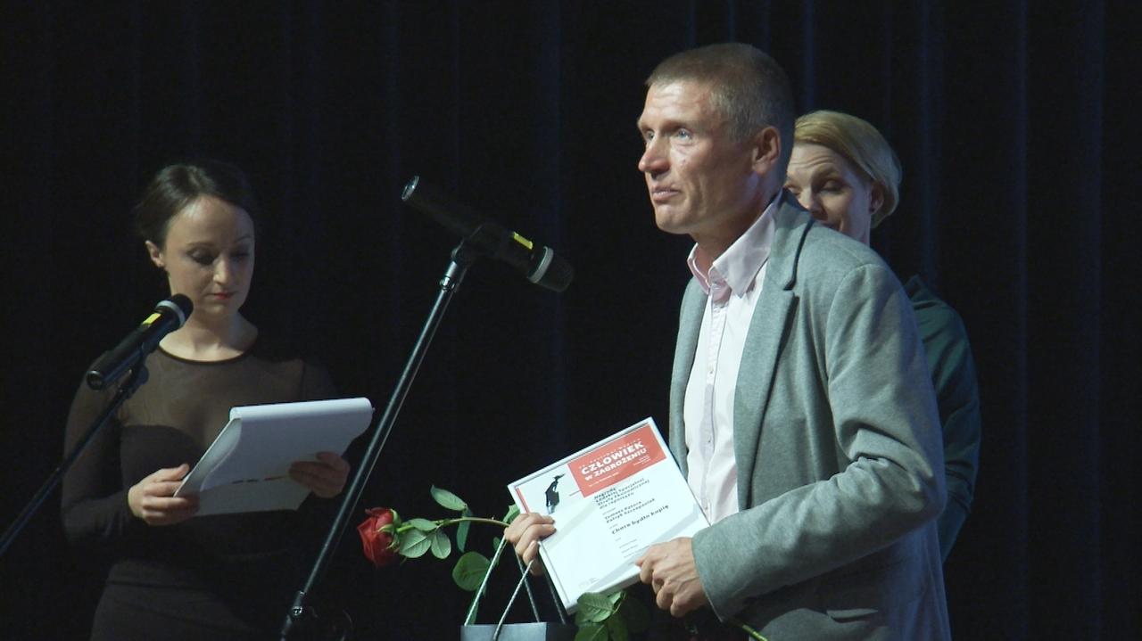 Tomasz Patora nagrodzony za reportaż "Chore bydło kupię" - UWAGA!